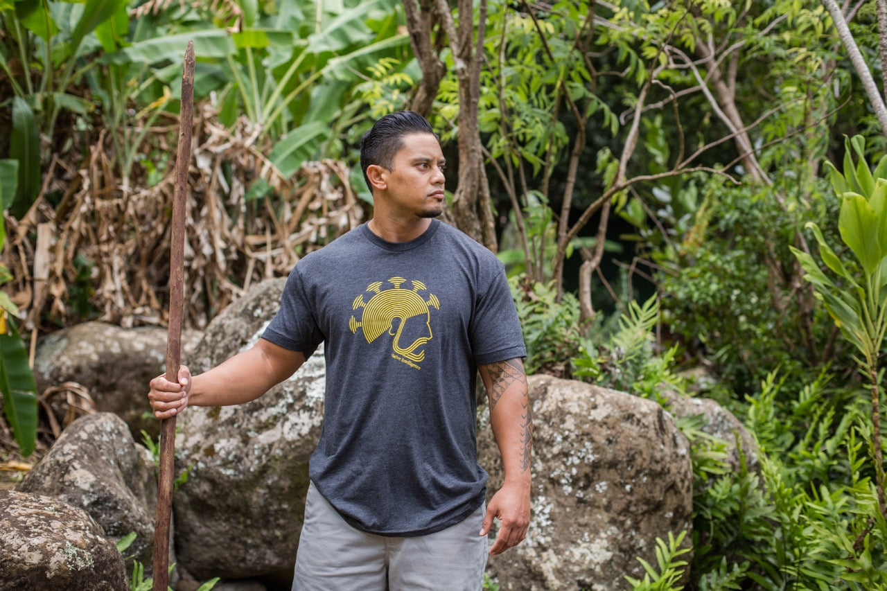 NI Designs Aliʻi T-Shirt Charcoal – Native Intelligence